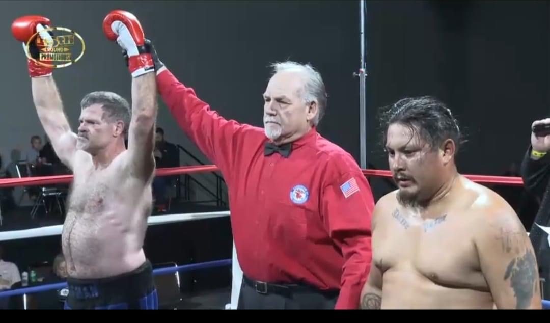 LINDQUIST STOPS ELK IN SECOND ROUND FOR 16th WIN - MN Boxing Events ...