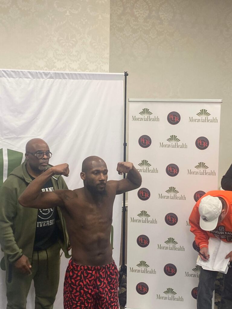 WEIGHTS FROM HARRAH’S CASINO IN PHILADELPHIA, PENNSYLVANIA - MN Boxing ...